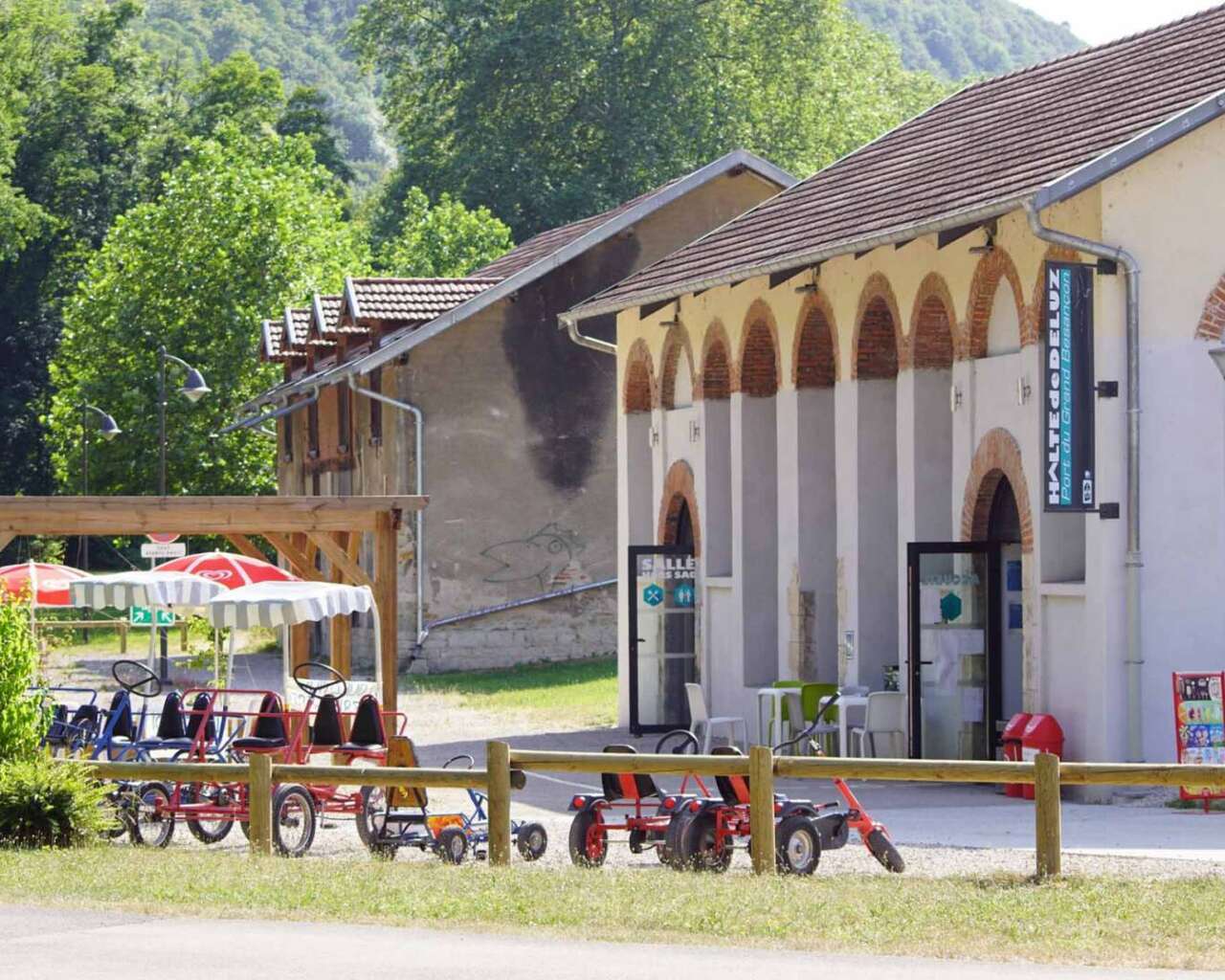 Halte fluviale de Deluz, Loisirs et activités à Deluz
