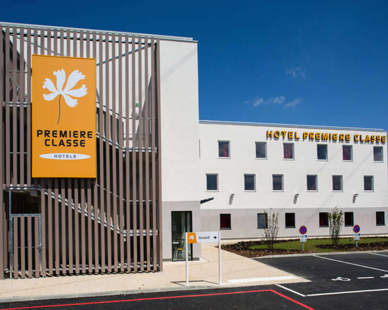 Hôtel Première Classe, Hôtels à Barjouville